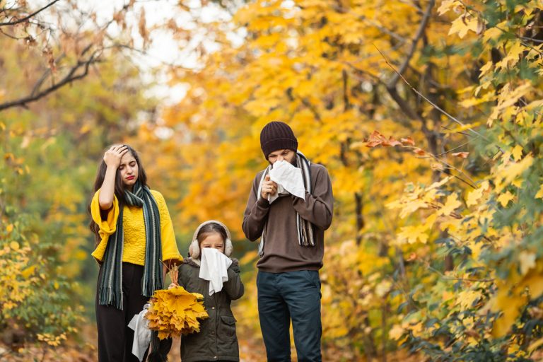 What Causes Allergies in the Fall? – Chacko Allergy